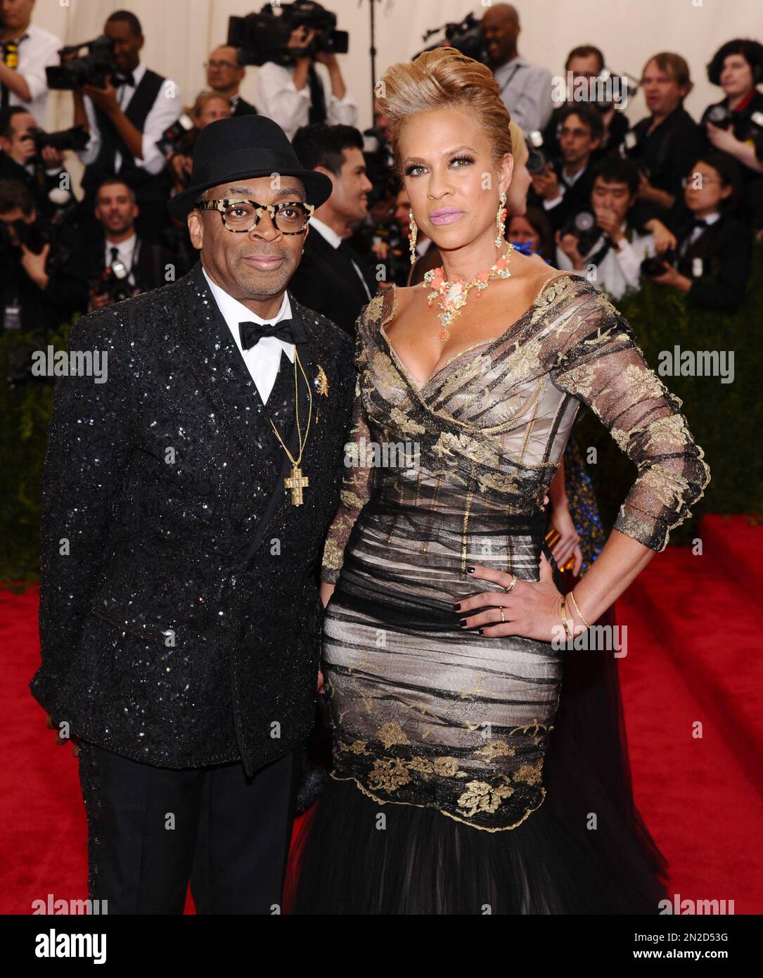 Spike Lee, left, and Tonya Lewis Lee arrive at The Metropolitan Museum ...
