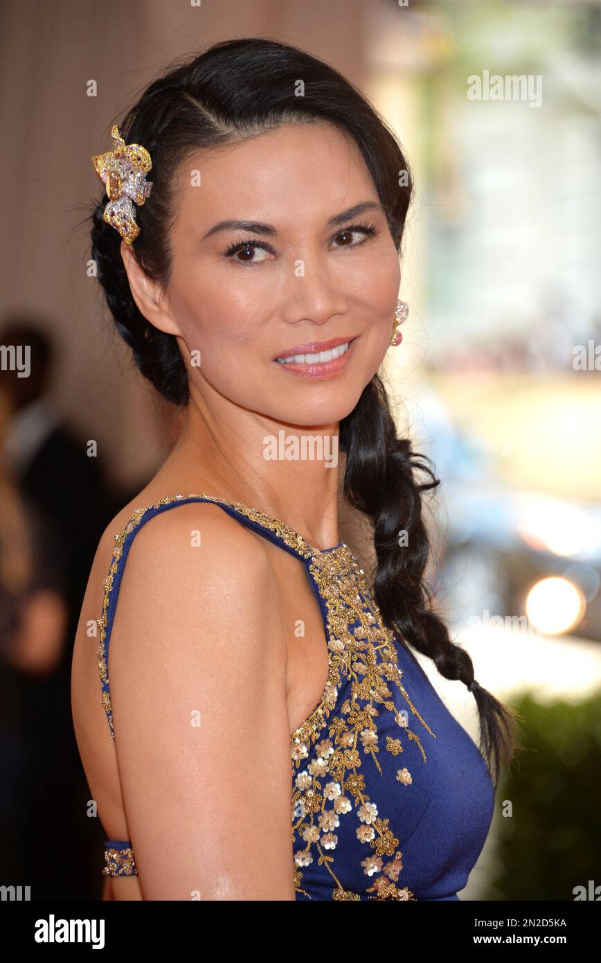 Wendi Deng Murdoch arrives at The Metropolitan Museum of Art's Costume ...