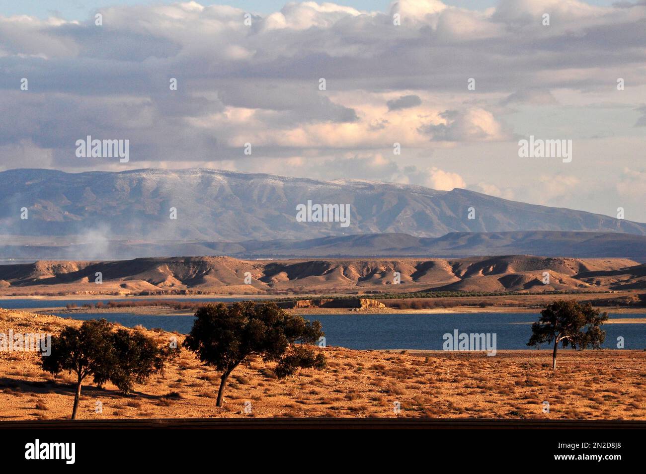 Inland lake in barren landscape of Rif Mountains Stock Photo - Alamy
