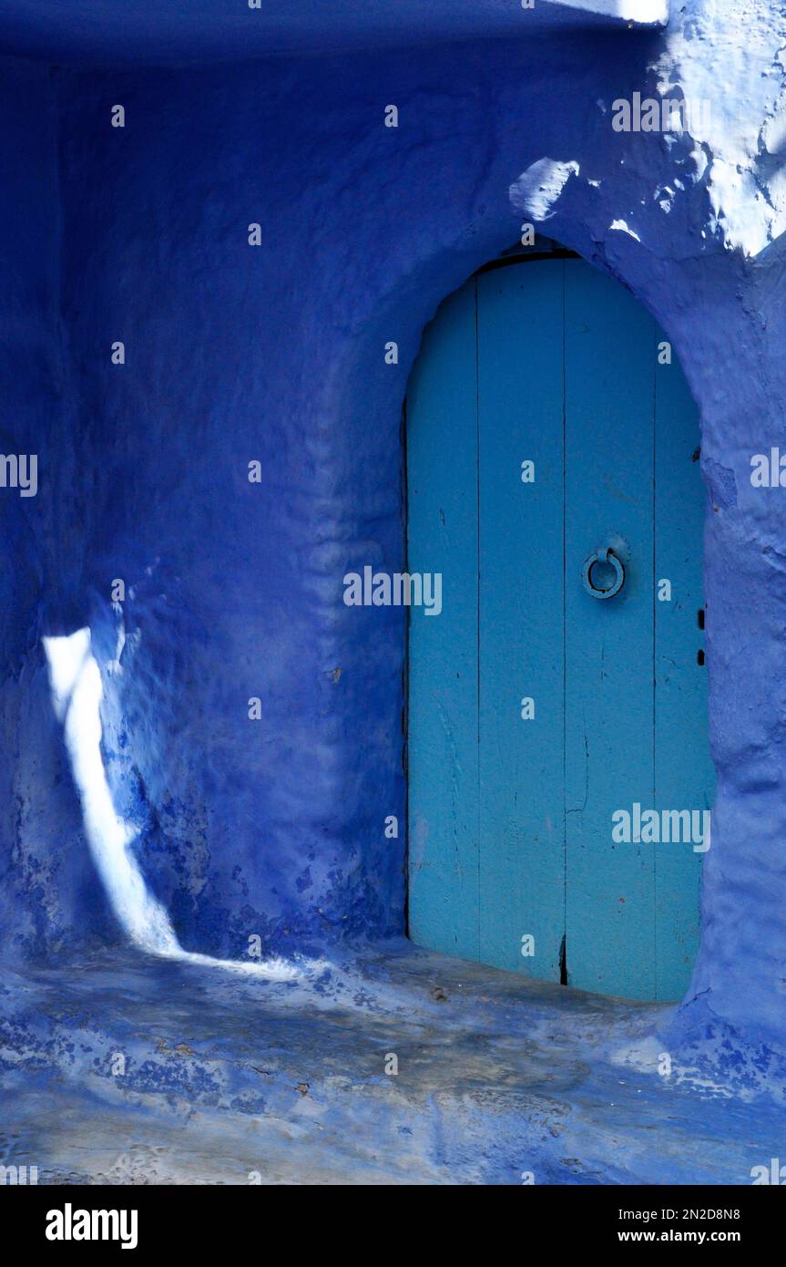 Northern door arch hi-res stock photography and images - Alamy