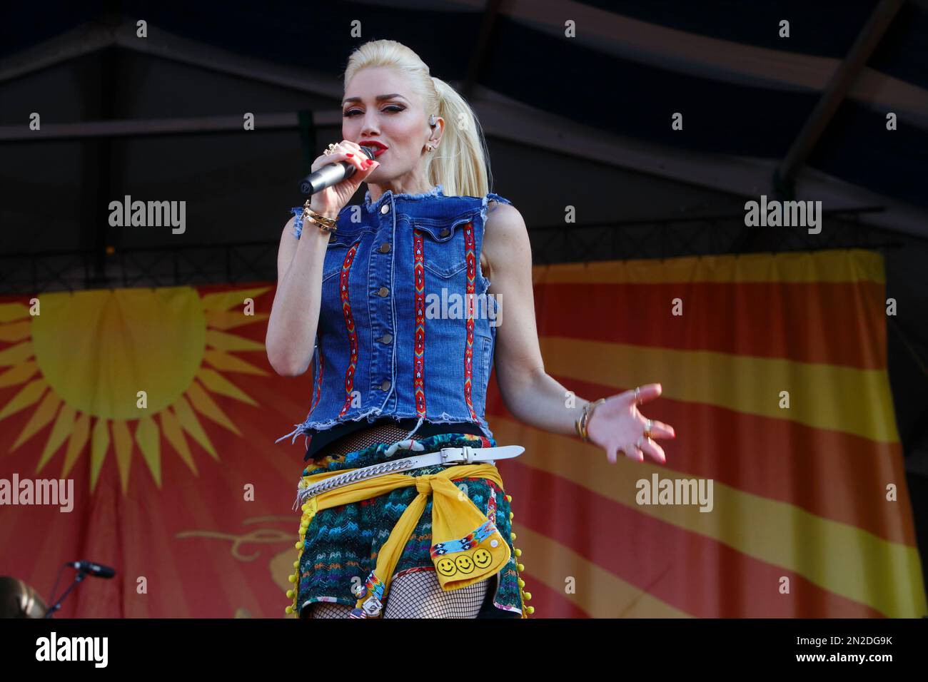 Gwen Stefani and No Doubt performs at the New Orleans Jazz & Heritage ...