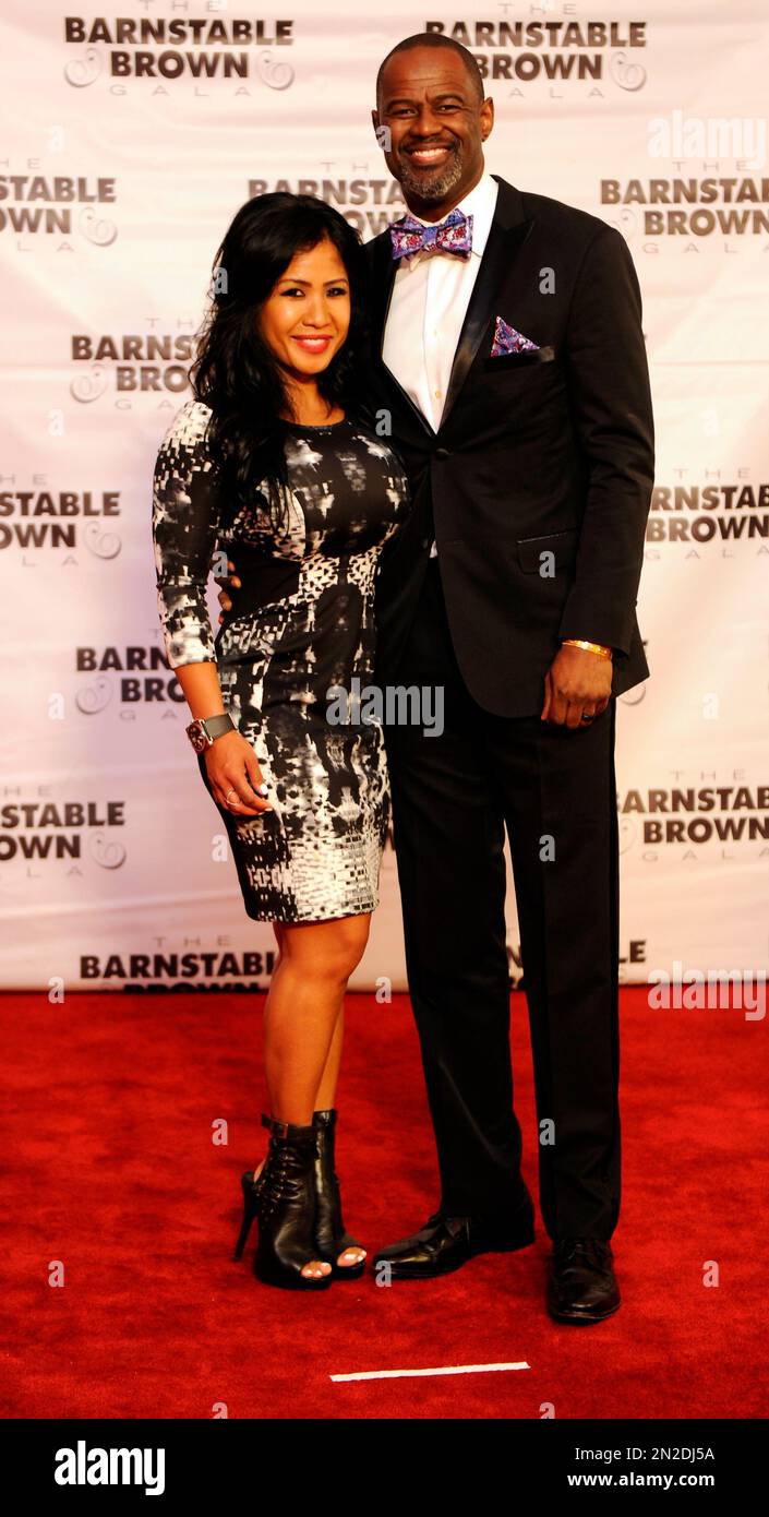 Brian McKnight, right, and Leilani Mendoza arrive at the 2015 ...