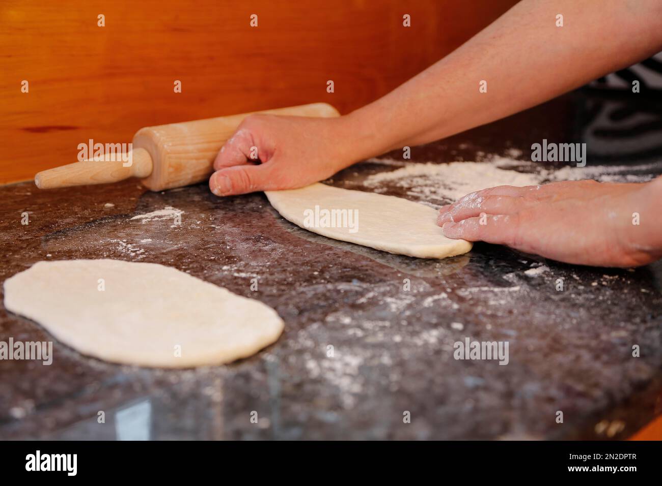 Swabian cuisine, preparation Hohenloher Blootz, Blooz, salty yeast ...
