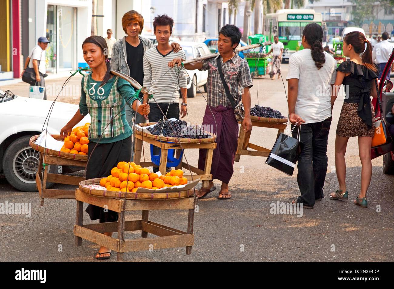 Southeast asia street photography hi-res stock photography and images ...