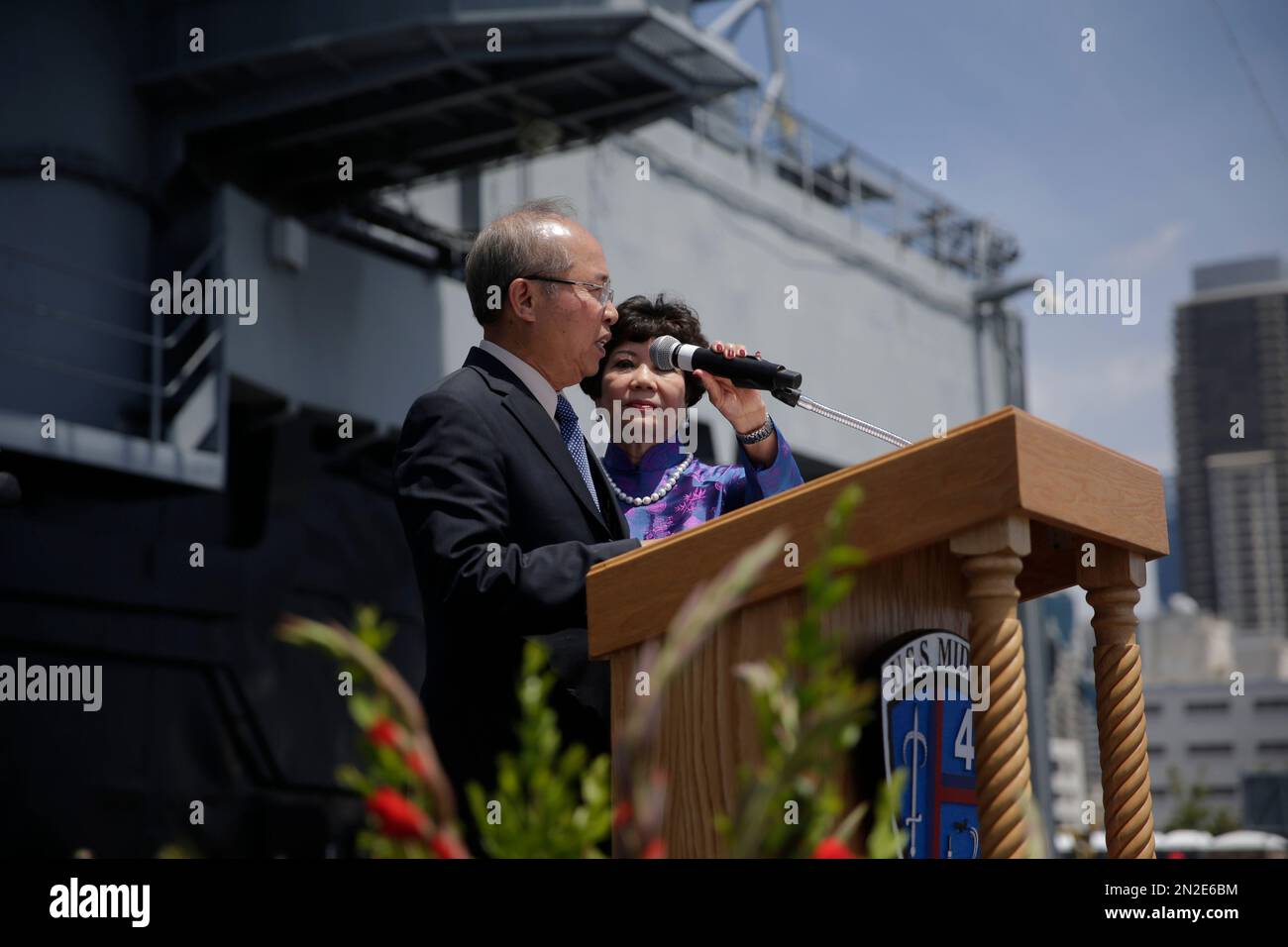 In this Sunday, April 26, 2015 photo, Judge Nho Trong Nguyen, left ...