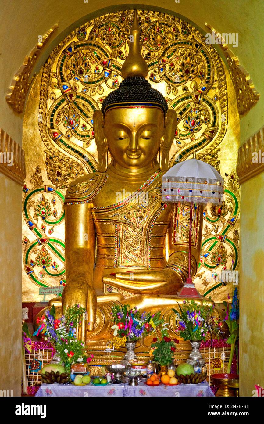 Buddha Statue, A Lo Taw Pauk Pagoda, Inle Lake, Myanmar, Inle Lake ...