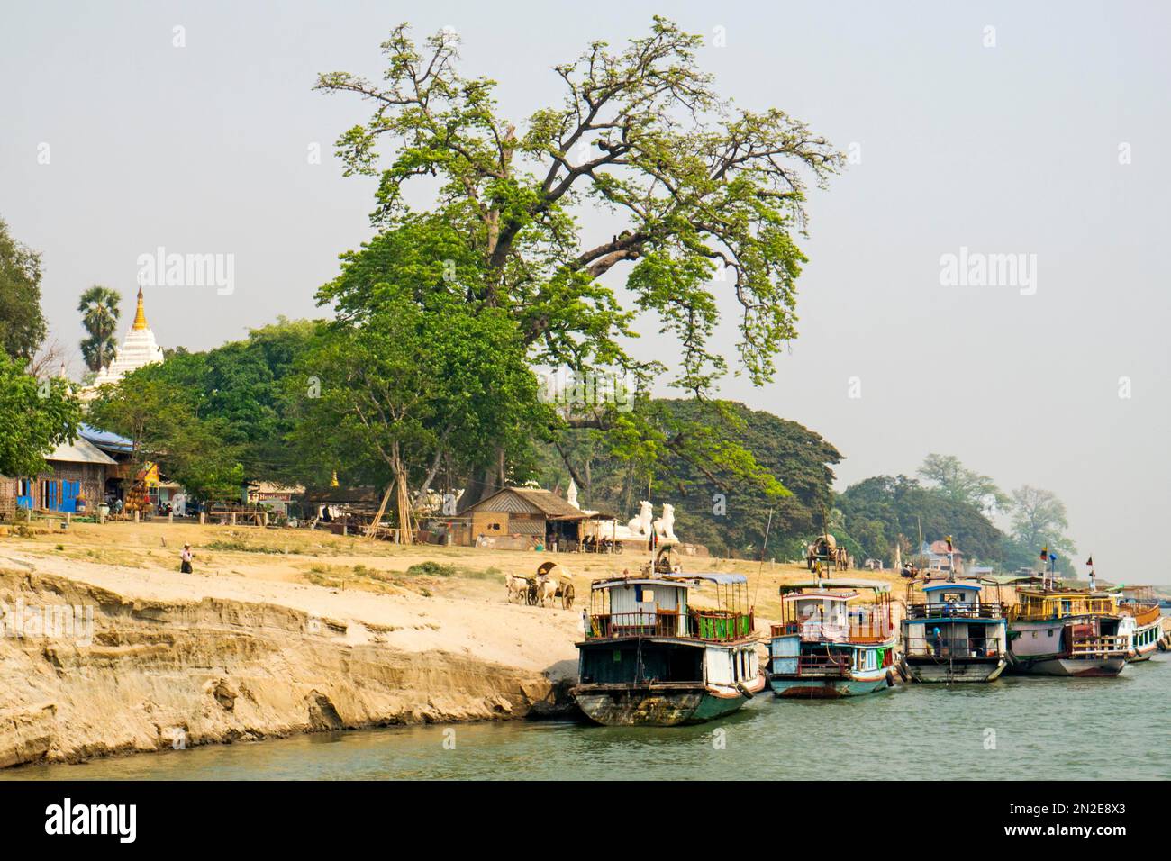 Myanmar port irrawaddy river hi-res stock photography and images - Alamy
