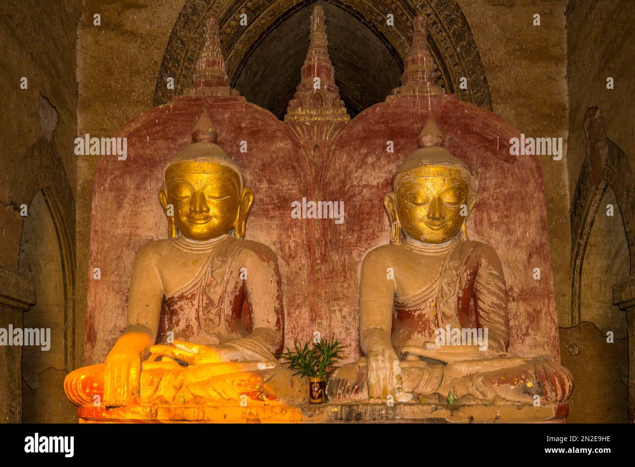 Buddha statue in the Dhamma-yan-gyi temple, Bagan, Myanmar Stock Photo ...