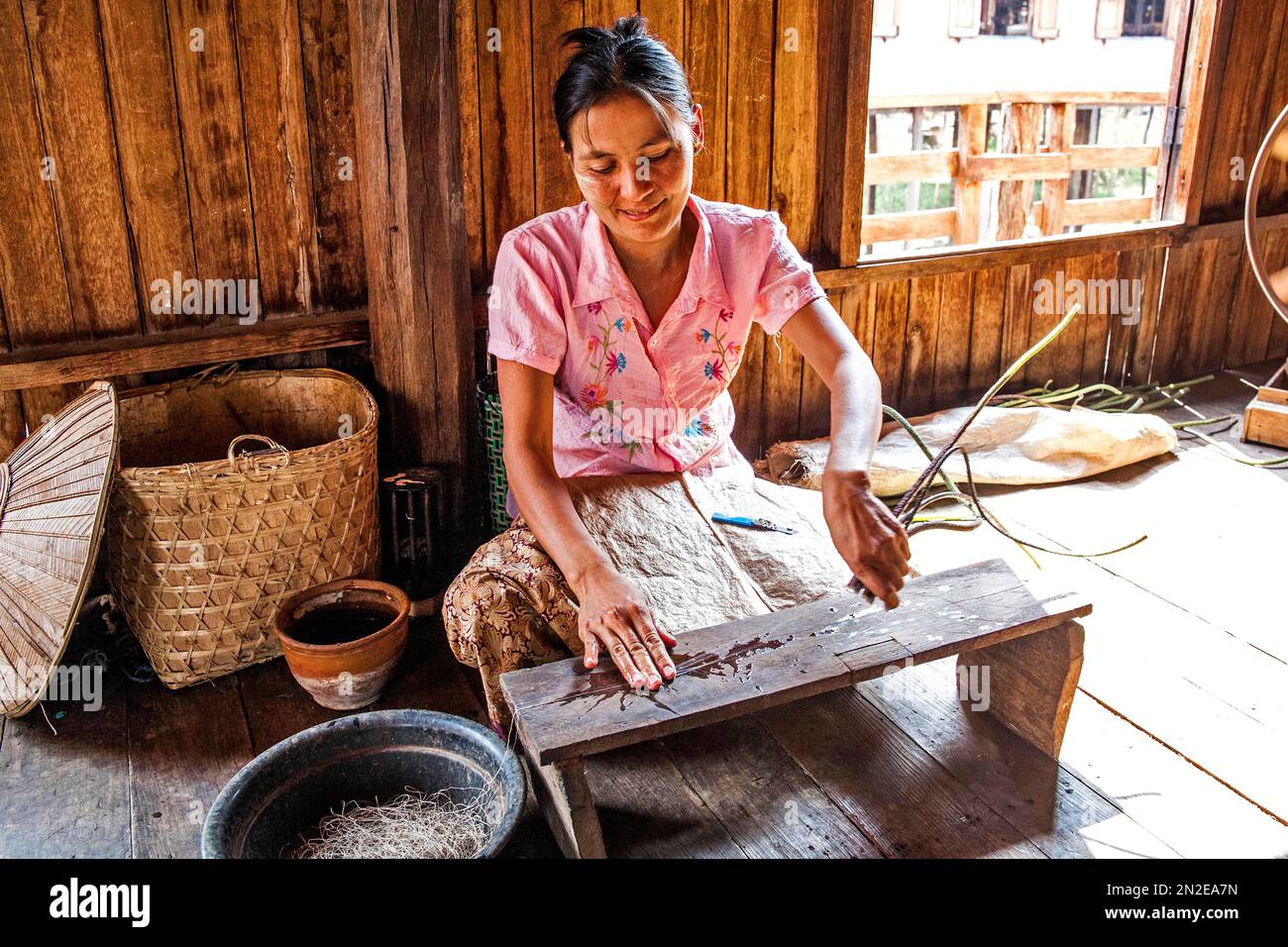 Lotus weaving, Myanmar, Pindaya, Myanmar Stock Photo - Alamy