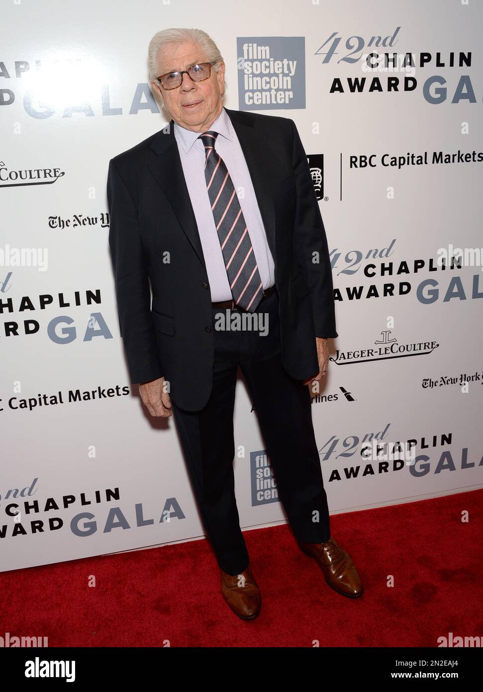 Carl Bernstein arrives at the 42nd annual Chaplin Award Gala honoring ...