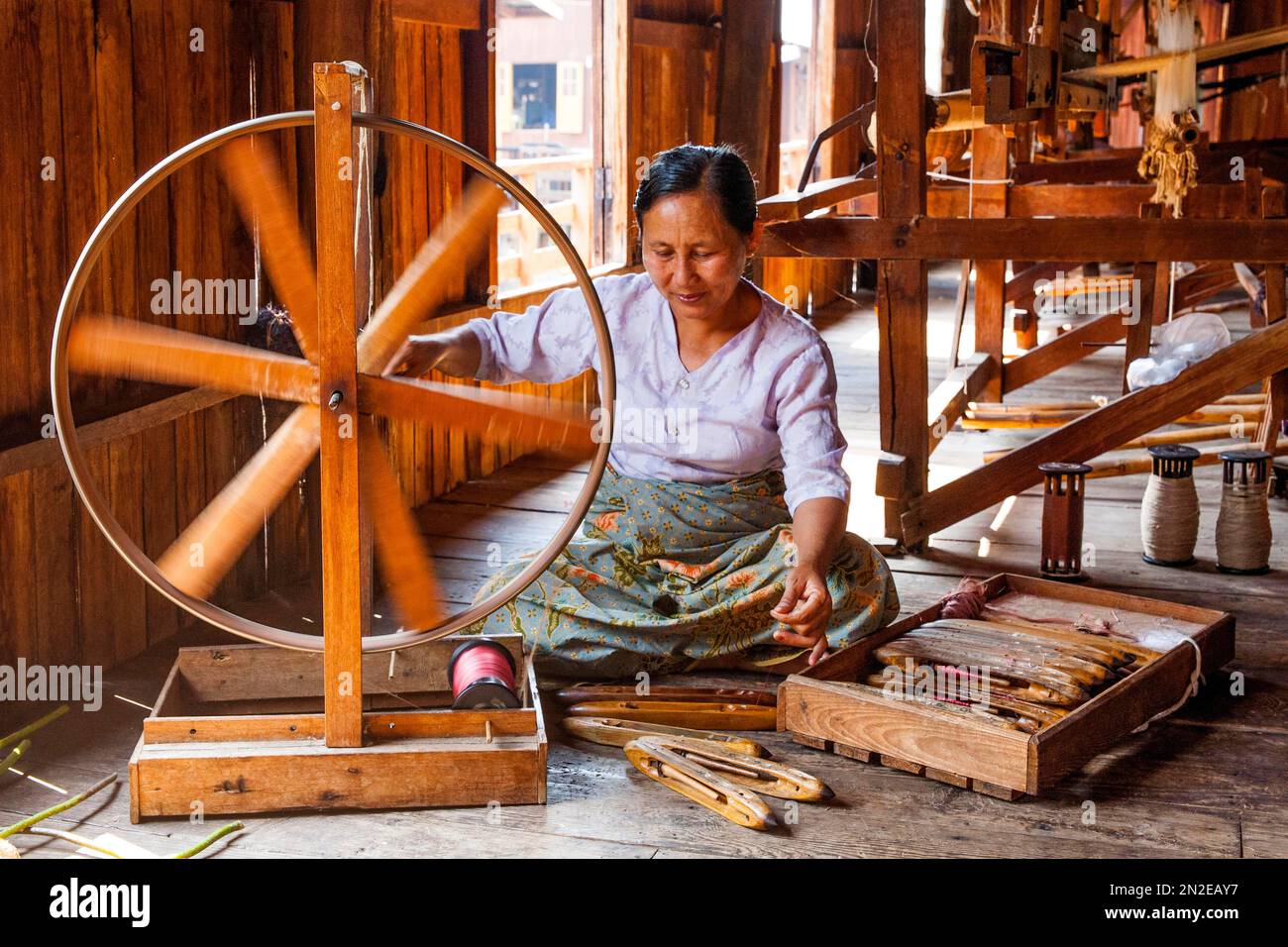 Lotus weaving, Myanmar, Pindaya, Myanmar Stock Photo - Alamy