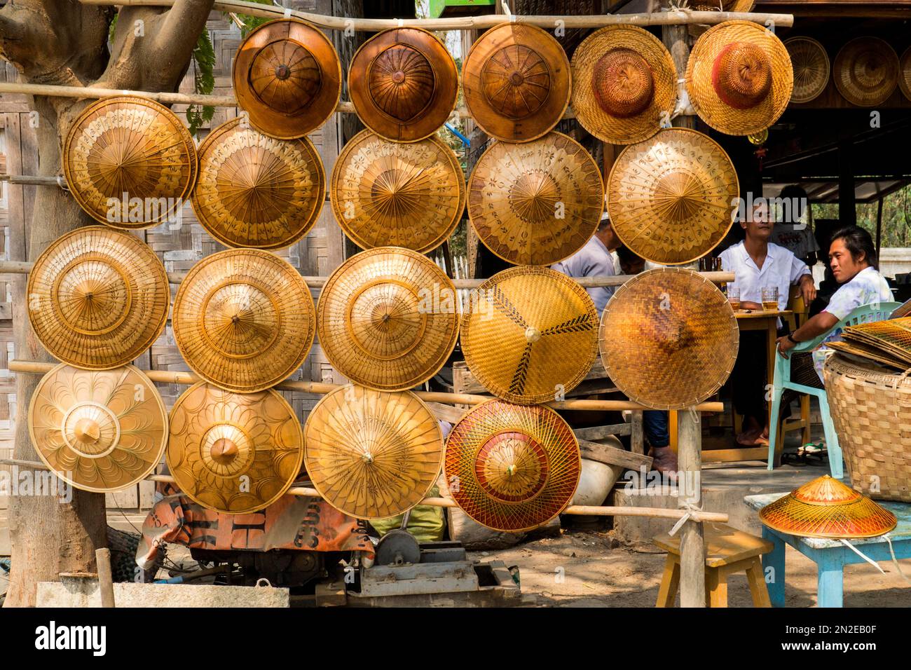 Burmese hats hi-res stock photography and images - Alamy