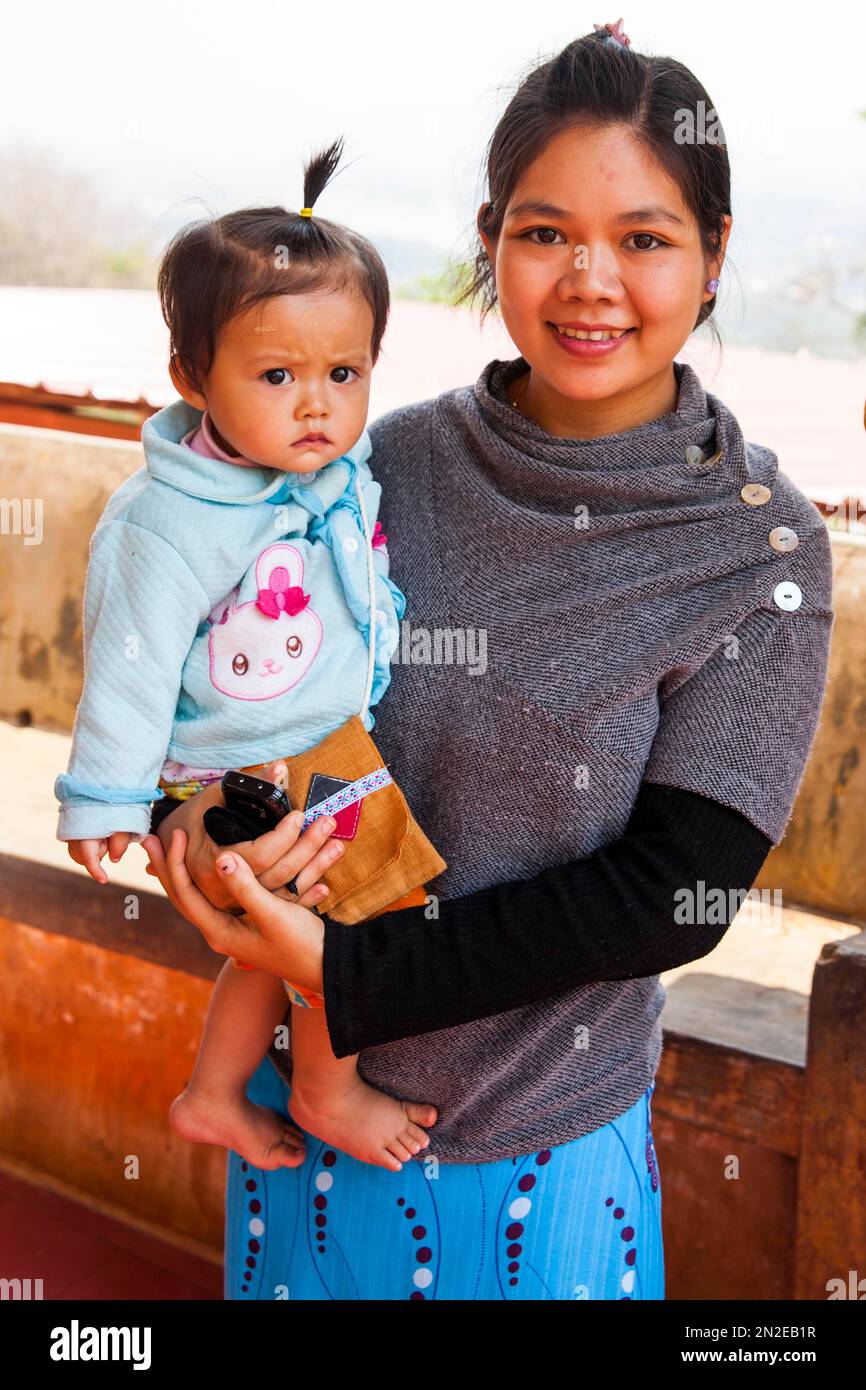 Burmese mother child hi-res stock photography and images - Alamy