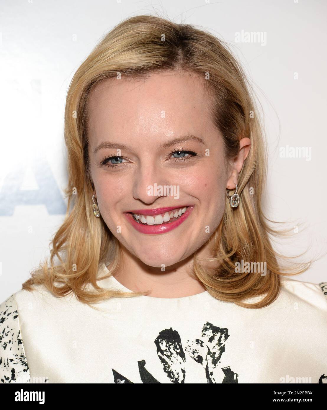 Elisabeth Moss Actress arrives at the 42nd Annual Chaplin Award Gala ...