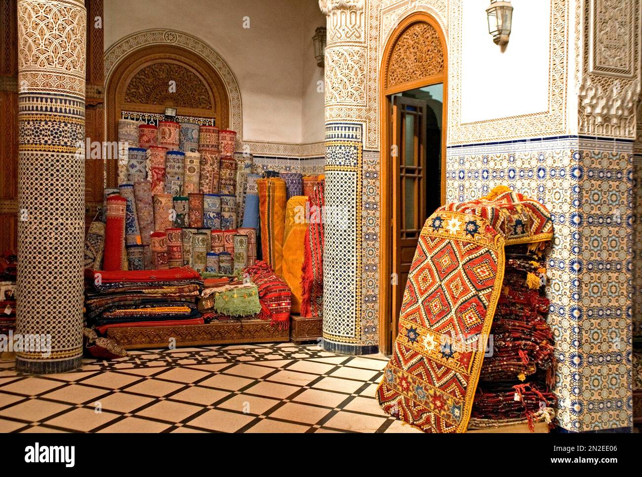 Marrakech bazaar hi-res stock photography and images - Alamy