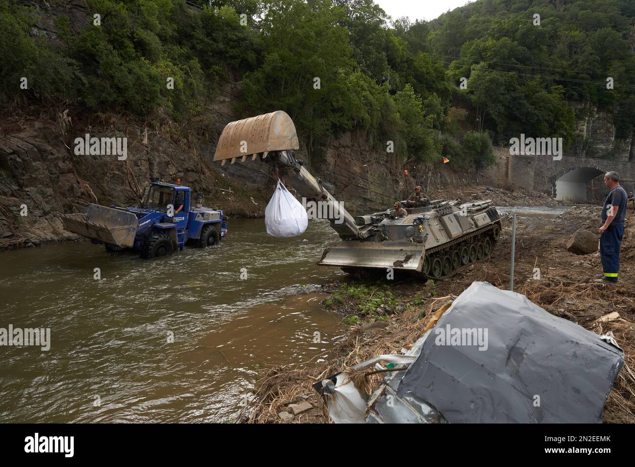 Bundeswehr armoured recovery vehicles in action in Schuld, Rhineland ...