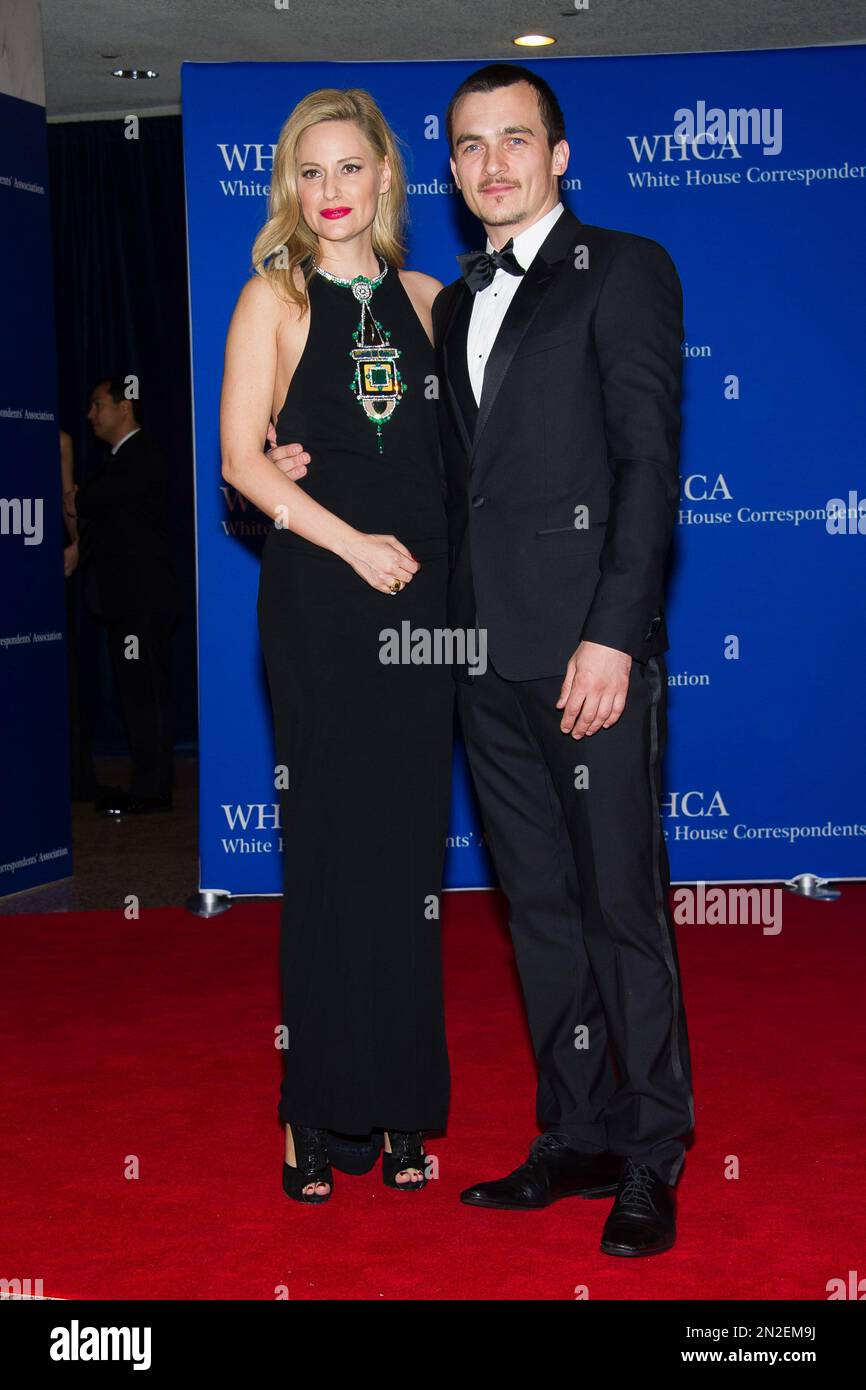 Aimee Mullins and Rupert Friend attend the 2015 White House ...