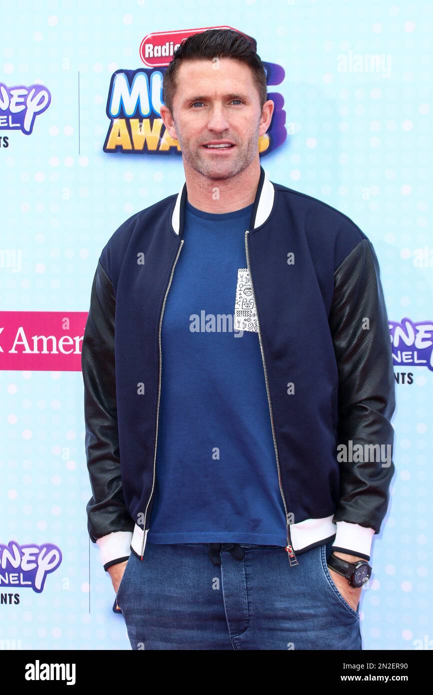 Robbie Keane arrives at the 2015 Radio Disney Music Awards at Nokia ...