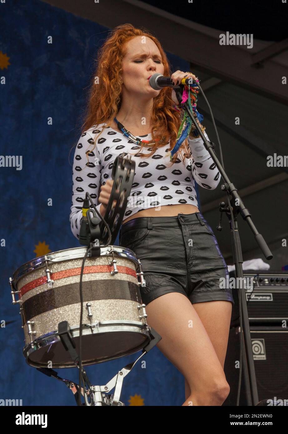 Nora Patterson performs with Royal Teeth at the New Orleans Jazz ...