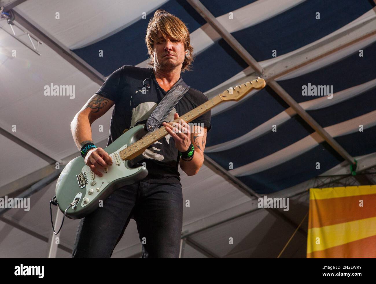 Country music singer Keith Urban performs with his band at the New ...