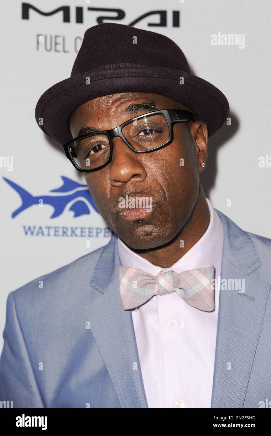 Comedian JB Smoove arrives at "Keep It Clean" Live Comedy Benefit held ...
