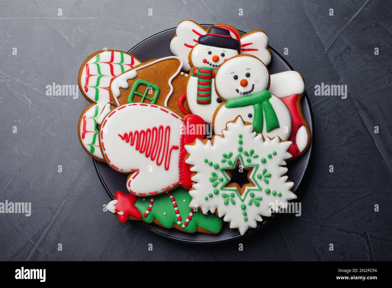Christmas mitten on black hi-res stock photography and images - Alamy