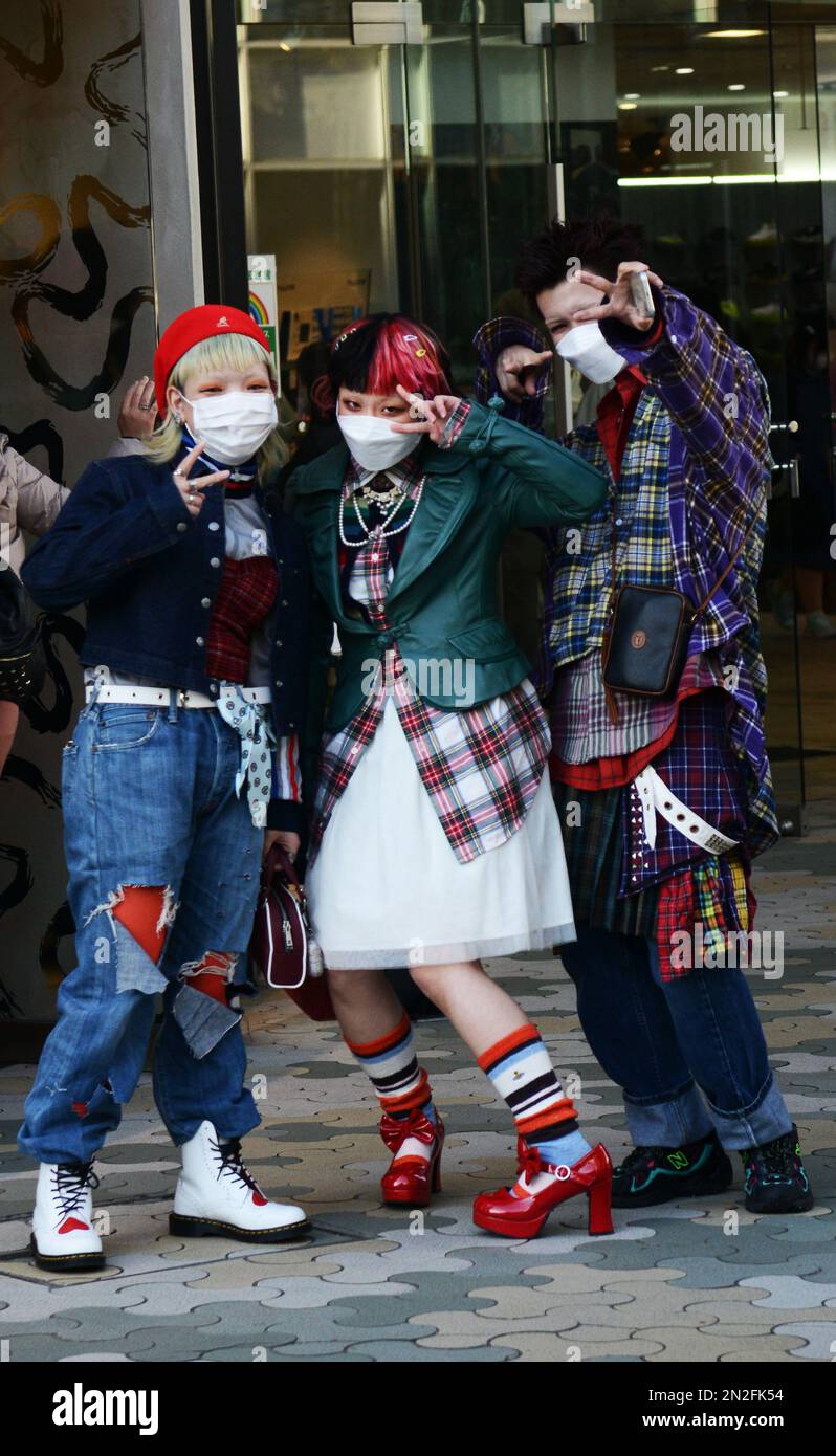 Young Japanese crowed in Harajuku, Tokyo, Japan Stock Photo - Alamy