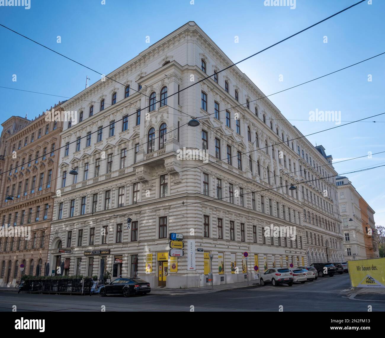 View of ancient buildings at the Vienna Ring Road (Ringstrasse), a ...