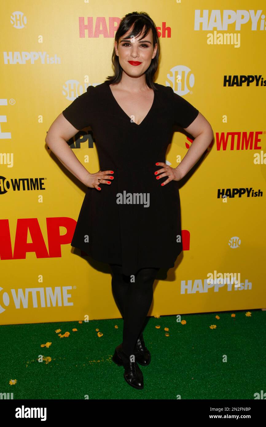 Molly Hager attends the Showtime series premiere of "HAPPYish" at the ...