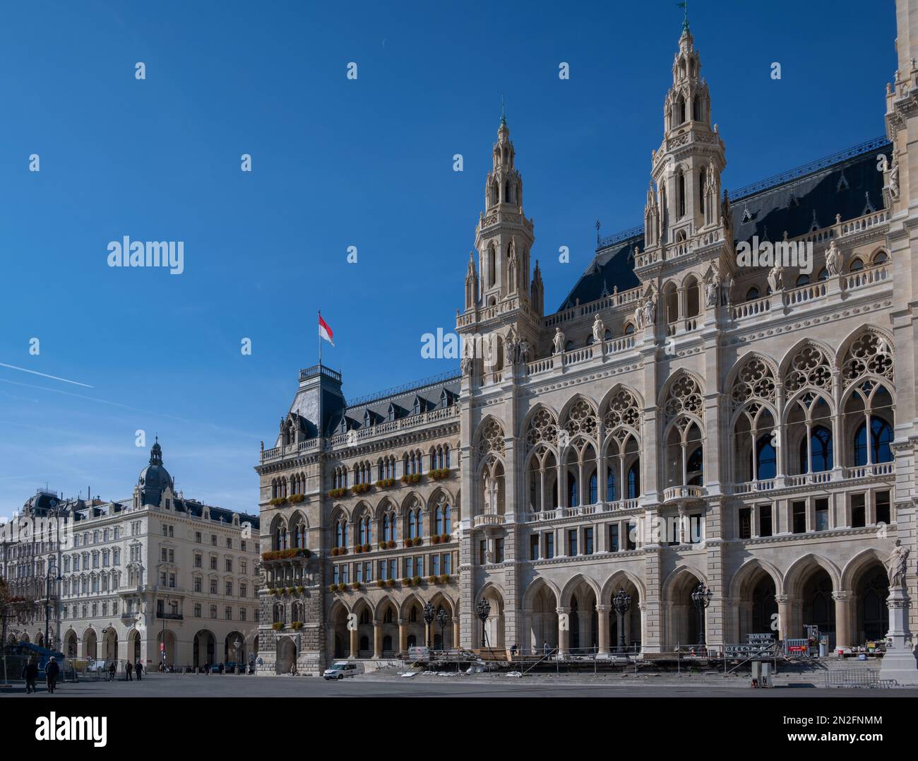 Government building facade hi-res stock photography and images - Alamy