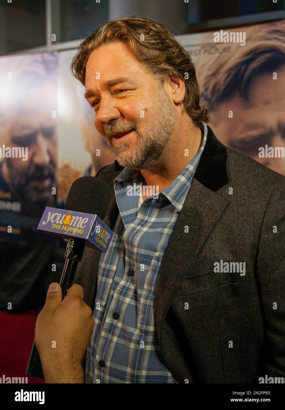 Russell Crowe makes an appearance on the red carpet for the Chicago ...