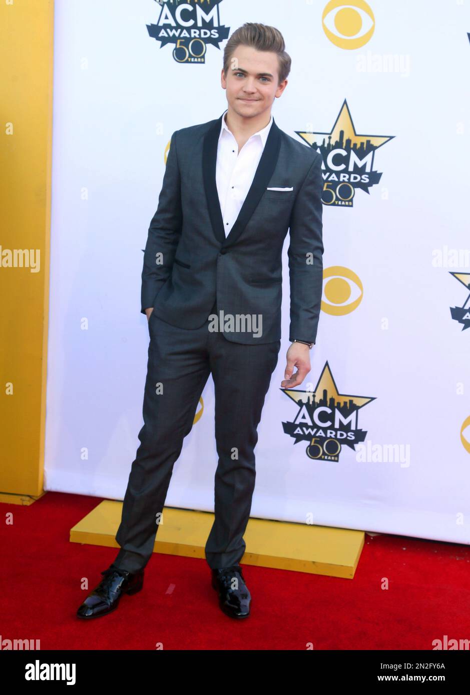Hunter Hayes arrives at the 50th annual Academy of Country Music Awards ...