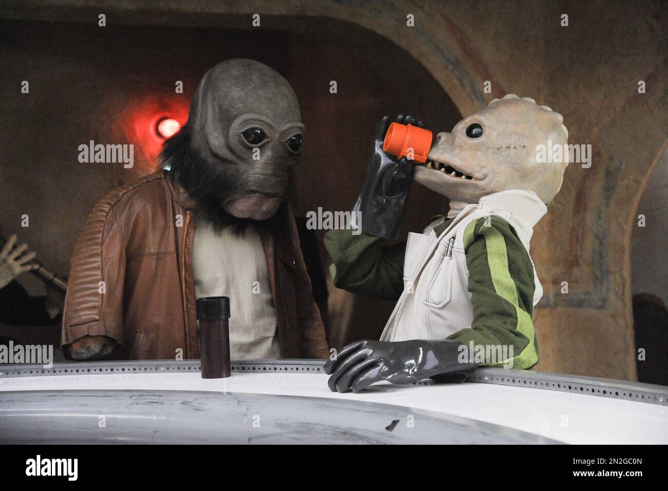 Star Wars actors on the Cantina set at Star Wars Celebration: The ...