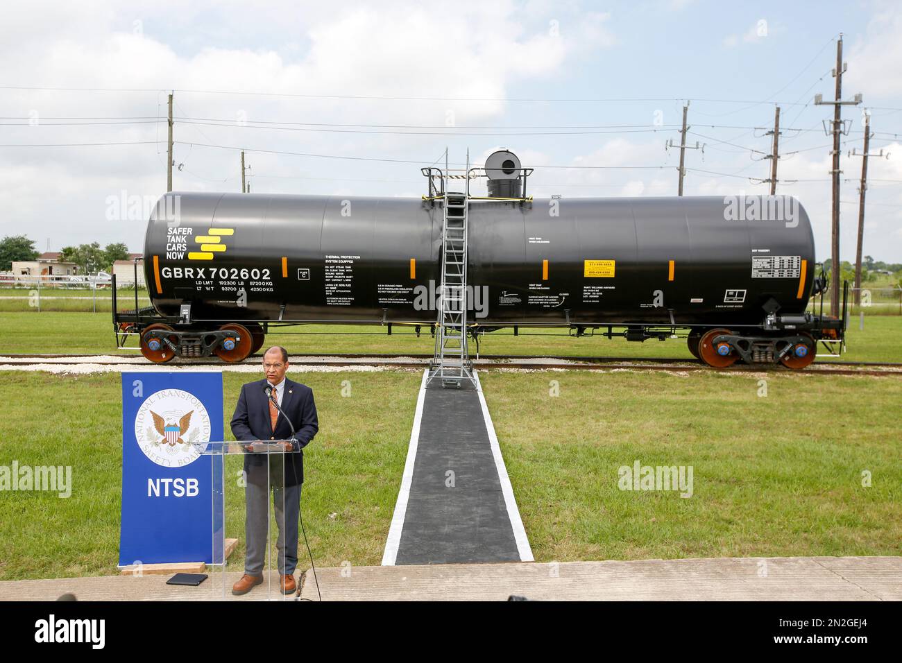 NTSB Chairman Christopher A. Hart tours the GBW Railcar Services ...
