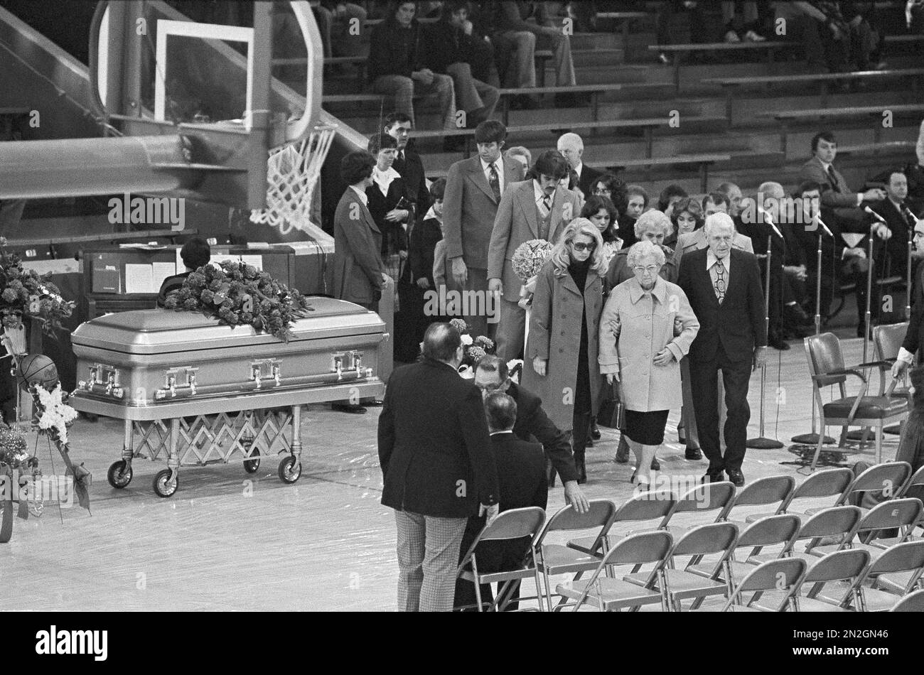 The family of University of Evansville basketball player Kevin Kingston ...