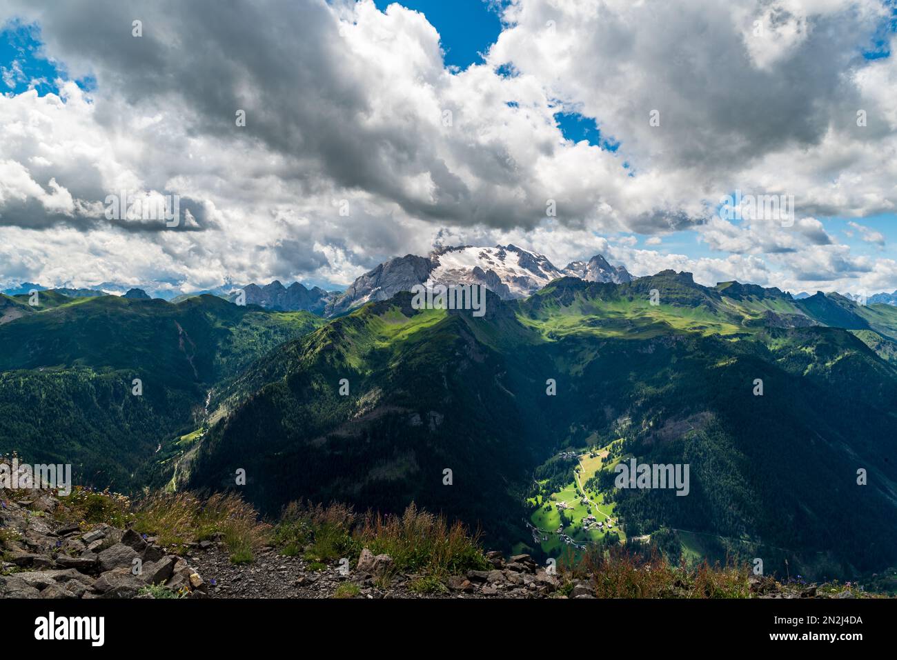 Monte padon hi-res stock photography and images - Alamy