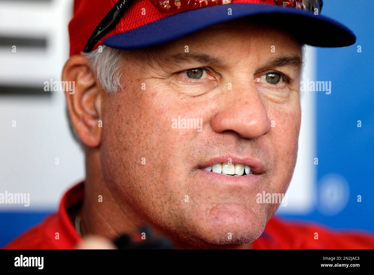 Philadelphia Phillies manager Ryne Sandberg speaks to members of the ...