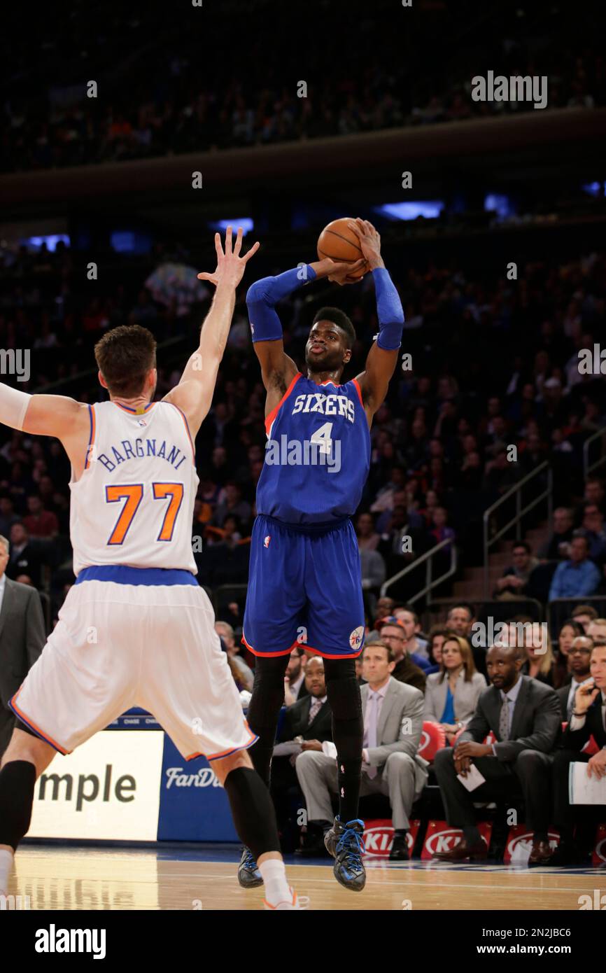 Philadelphia 76ers guard Ish Smith (5) shoots over New York Knicks ...
