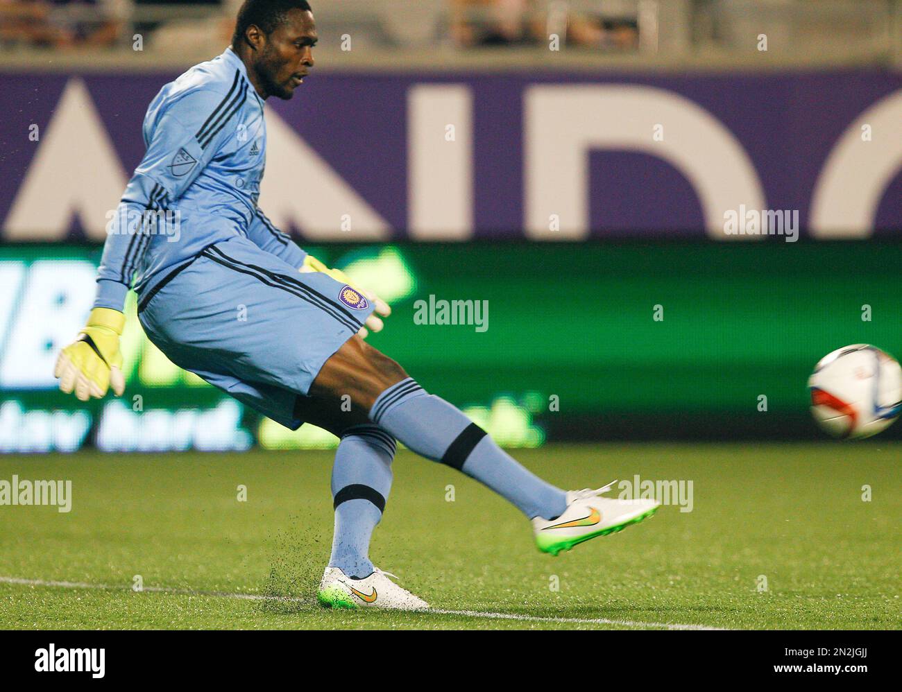 Orlando City FC goalkeeper Donovan Ricketts (1) kicks the ball away ...