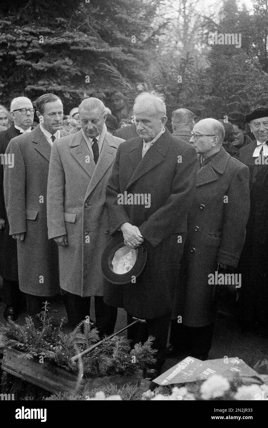 Former Grand Admiral Carl Doenitz at the grave of German Grand Admiral ...