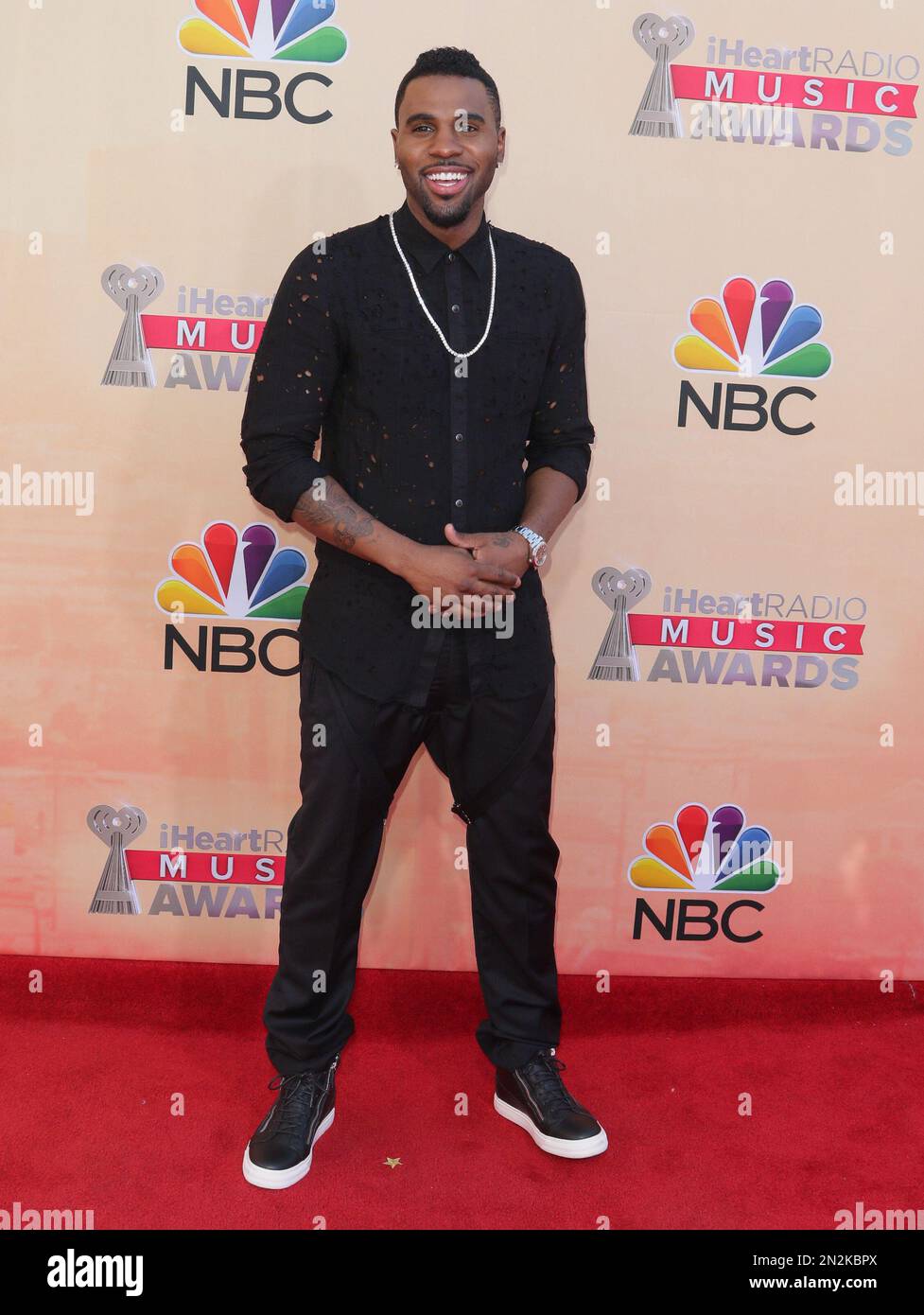 Jason Derulo arrives at the iHeartRadio Music Awards at The Shrine ...