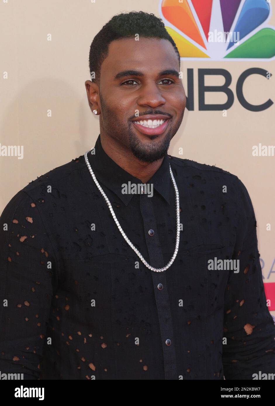 Jason Derulo arrives at the iHeartRadio Music Awards at The Shrine ...
