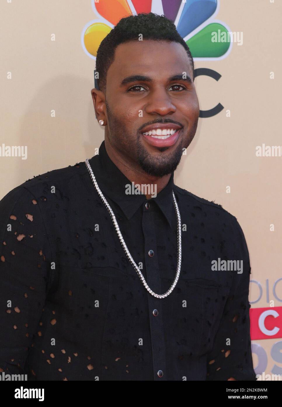 Jason Derulo arrives at the iHeartRadio Music Awards at The Shrine ...