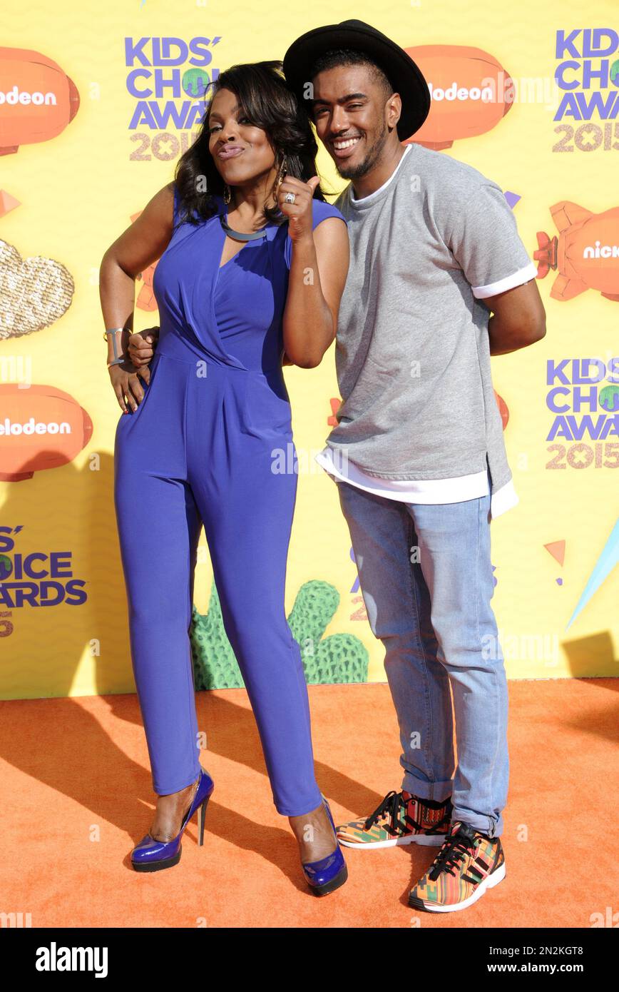 Sheryl Lee Ralph, left, and Etienne Maurice arrive at Nickelodeon's ...