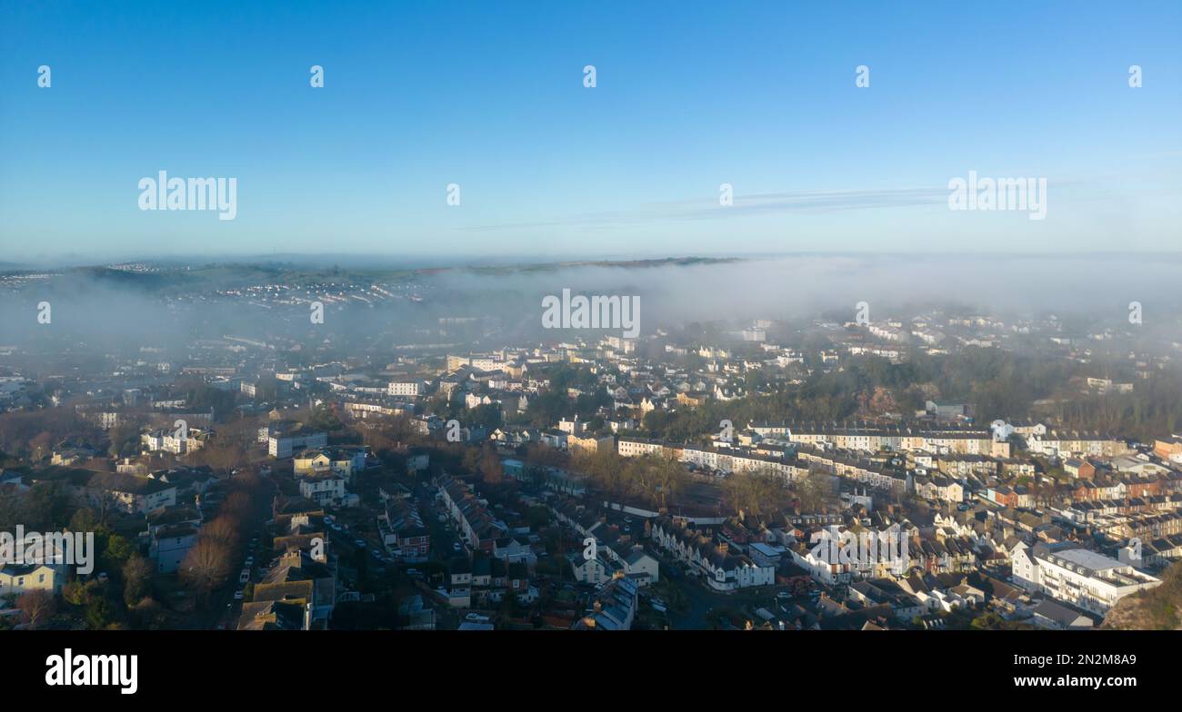 Torquay, UK. 07th Feb, 2023. A low mist envelops Torquay in Devon in ...