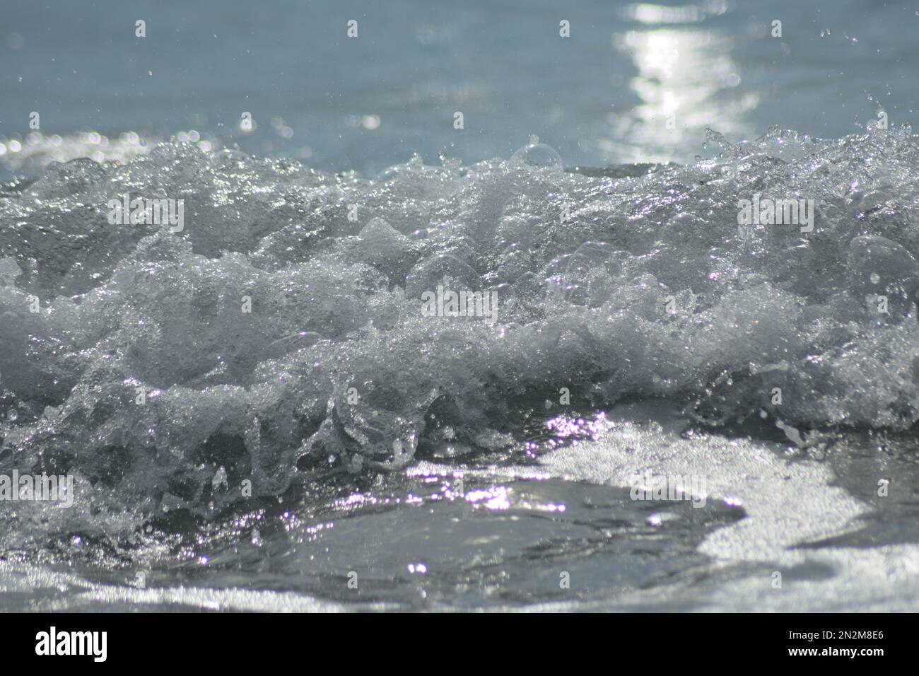 Arriving wave hi-res stock photography and images - Alamy