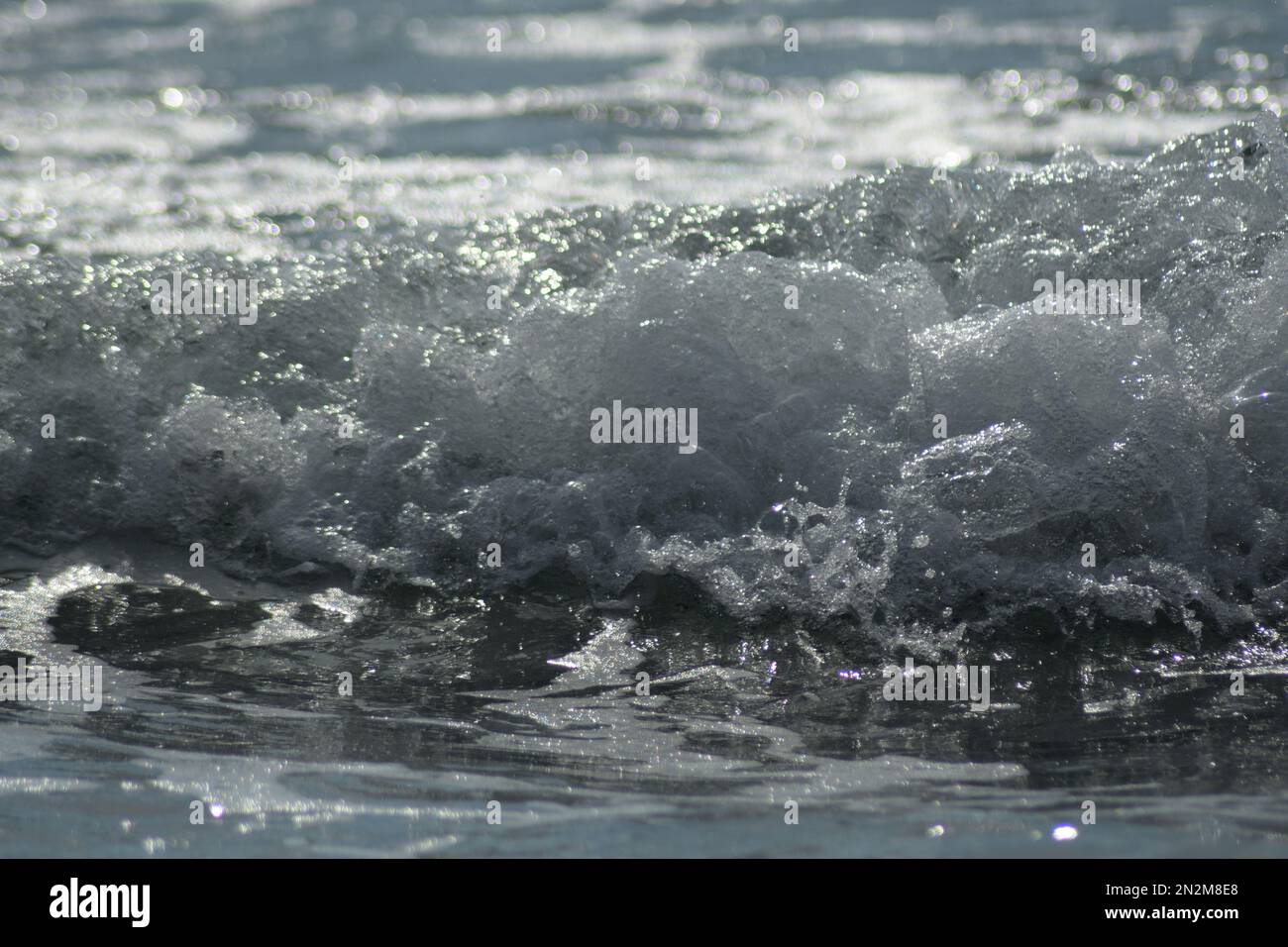 Arriving wave hi-res stock photography and images - Alamy