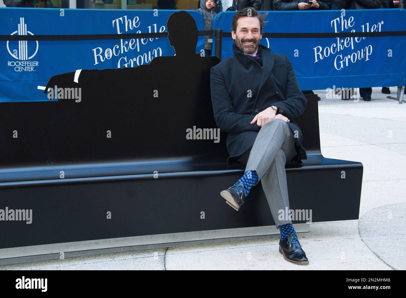 Jon Hamm helps unveil a "Mad Men" bench in front of the Time & Life ...