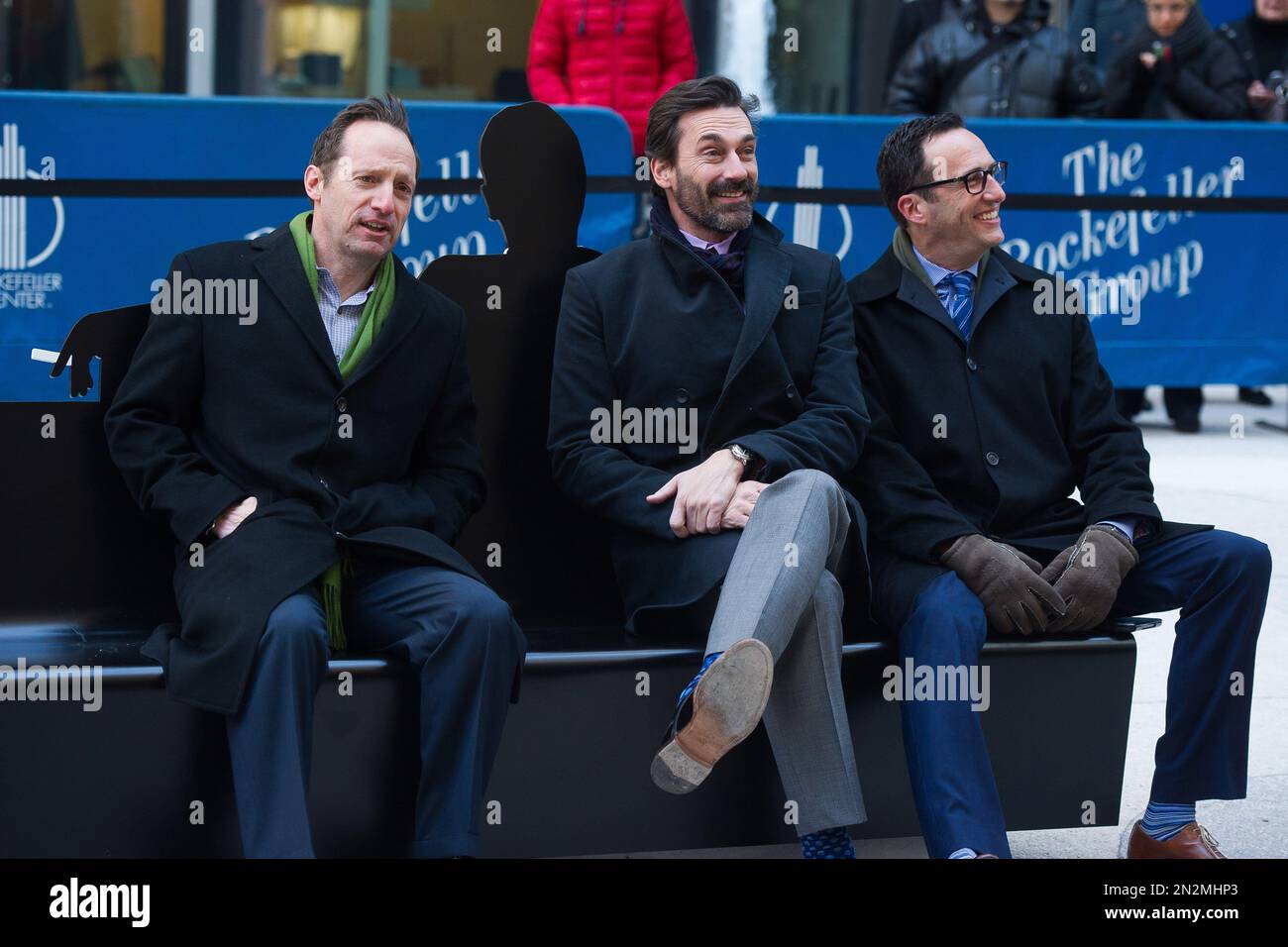 Jon Hamm helps unveil a "Mad Men" bench in front of the Time & Life ...
