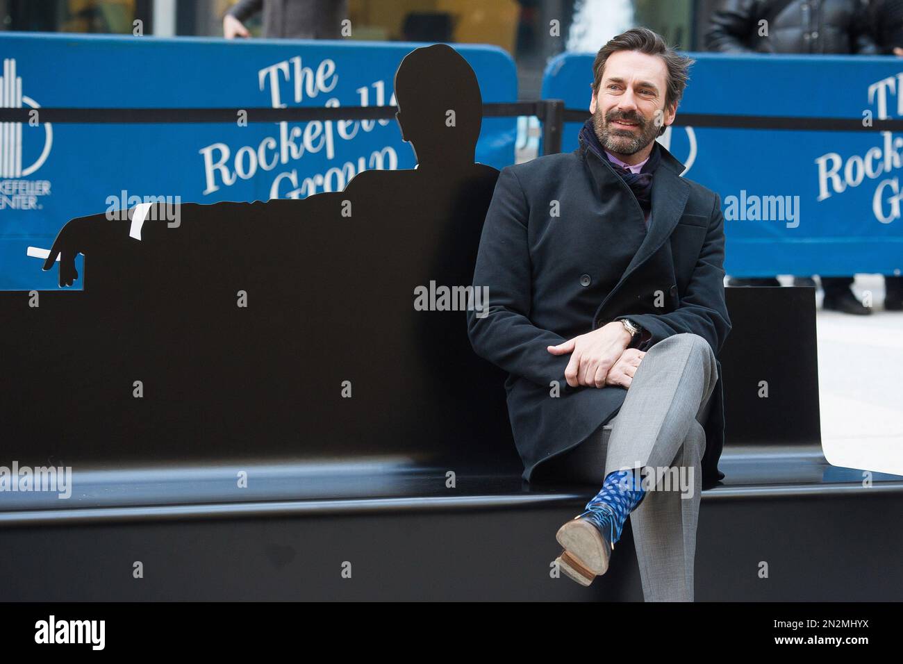 Jon Hamm helps unveil a "Mad Men" bench in front of the Time & Life ...